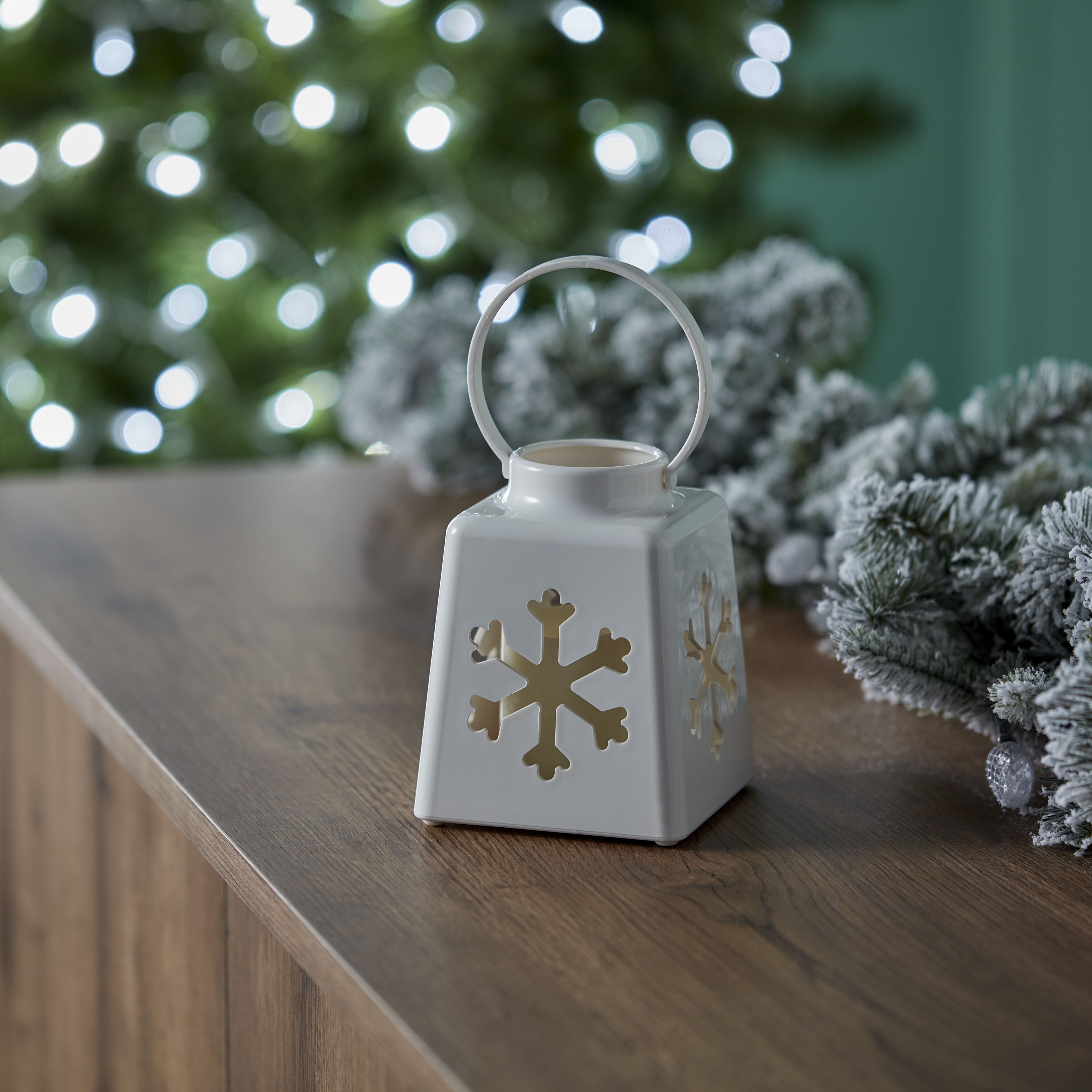 White Snowflake Lantern with Warm white LEDs