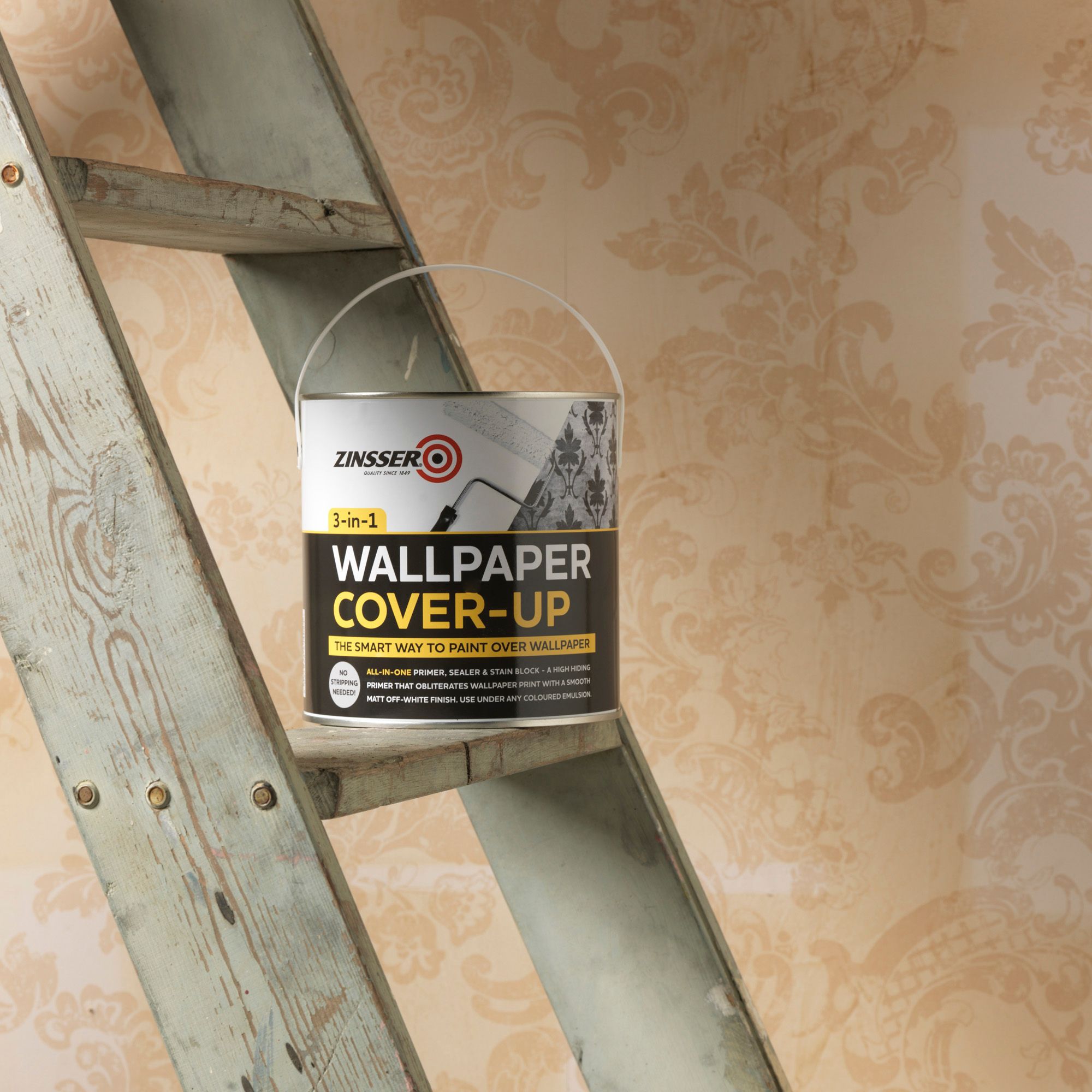 Zinsser 3-in-1 Off white Wallpaper Matt Cover-up paint, 2.5L | DIY at B&Q