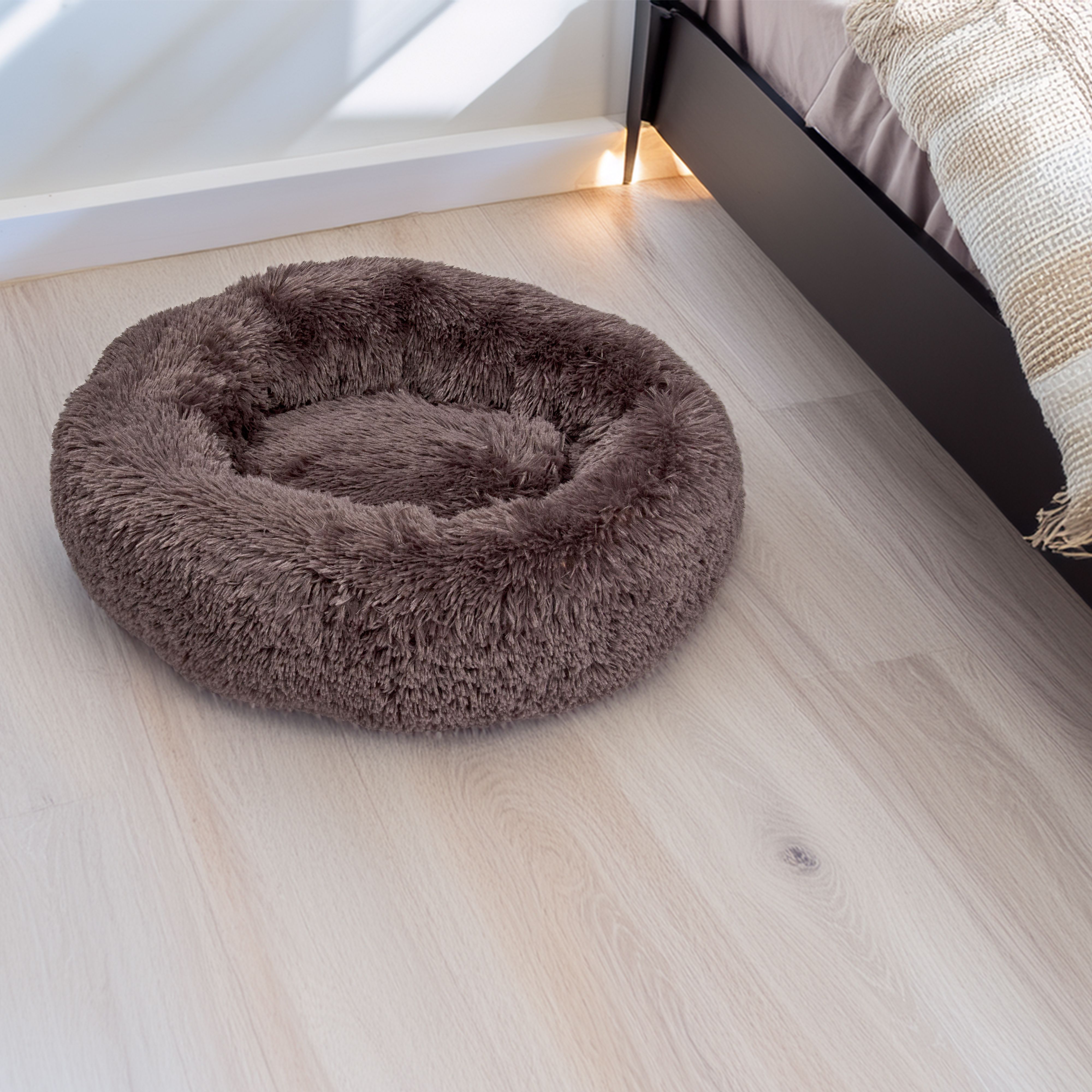 Zoon Calming Shaggy Mink 60cm Medium Dog bed