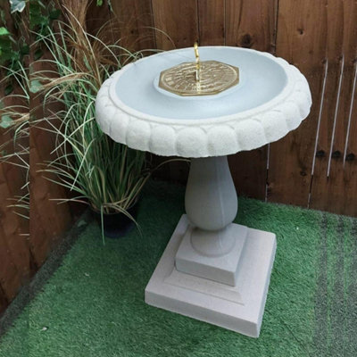 (Discontinued) Sandstone Sundial Birdbath with Square Base