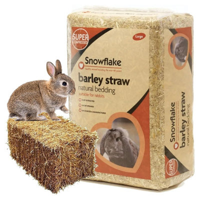 1.6kg (1 Bag) Soft Flake Barley Straw Medium Animal Bedding For Rabbit ...