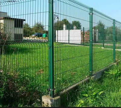 1.8m High V Mesh Security Fence - 9 Panels and Posts, Powder Coated ...