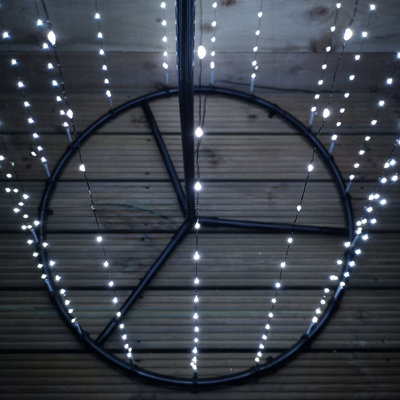 1.8m Outdoor Maypole Christmas Tree with 560 Ice White 10% Flashing LEDs