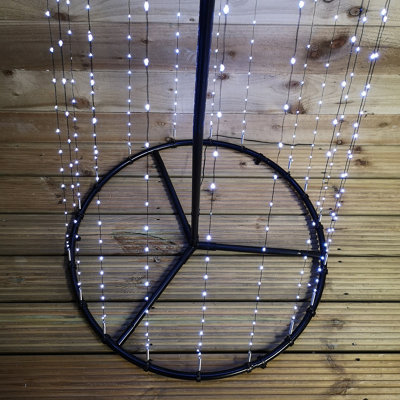 1.8m Outdoor Maypole Christmas Tree with 560 Ice White 10% Flashing LEDs