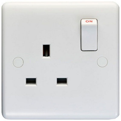 1 Gang Double Pole 13A Switched UK Plug Socket - WHITE PLASTIC Wall ...
