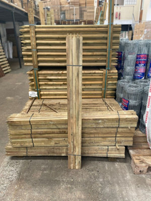 10 x Square & Pointed Wooden HC4 Pressure Treated Tree Stakes/Posts - 1 ...