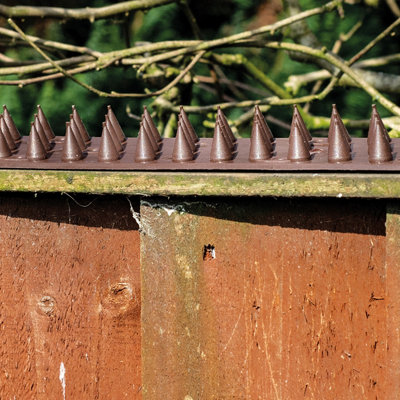 10 x Wall or Fence Guard Spike Strips - Harmless Outdoor Garden ...