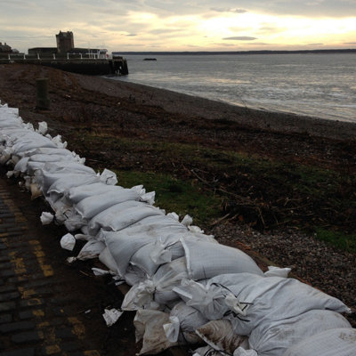 100 x Yuzet White Woven Polypropylene Sandbags Sacks Flood Defence Sand ...