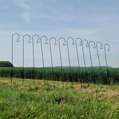 12 x Black Border Garden Shepherds Crook Hooks (1.2m) | DIY at B&Q