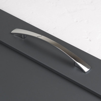 128mm Polished Chrome Splayed Ends Bow Handle | DIY at B&Q