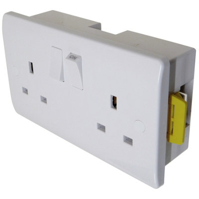 13A 2 Gang Double Pole Switched Socket with 35mm Dry Lining Box, White ...