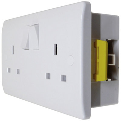 13A 2 Gang Double Pole Switched Socket with 35mm Dry Lining Box, White ...