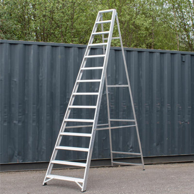 14 Step Industrial Swingback-Builders Step Ladder | DIY at B&Q