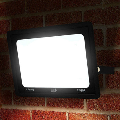 150W LED SECURITY LIGHT - IP66 FLOODLIGHT - ENERGY-EFFICIENT AND WIDE ...
