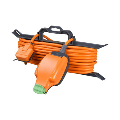 15m Masterplug Single Socket Extension Lead - Outdoor Weatherproof ...
