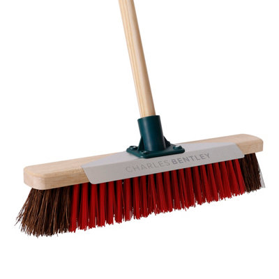 16" Outdoor Utility Broom with Scraper