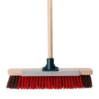 16" OUTDOOR UTILITY BROOM WITH SCRAPER