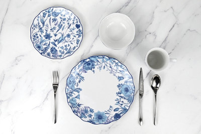 16 Piece Blue Floral Dinner Set