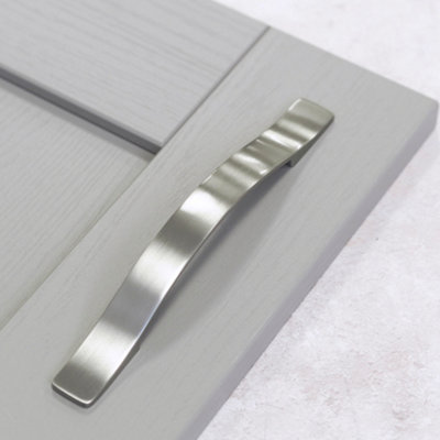 160mm Brushed Nickel Bridge Handle | DIY at B&Q