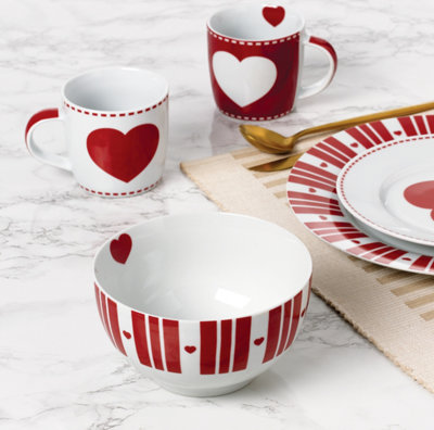 16pc Nordic Red Heart Dinner Set