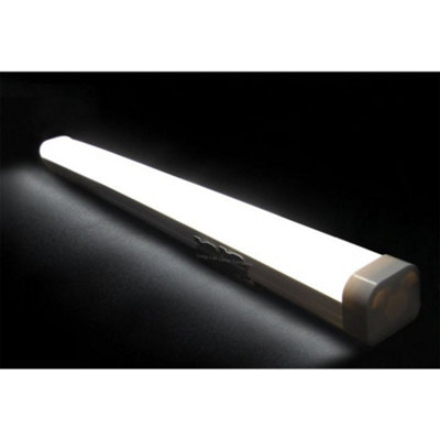18w 2ft LED Ceiling Batten IP66 6000K