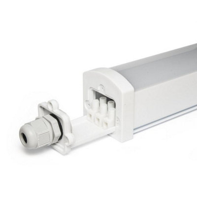 18w 2ft LED Ceiling Batten IP66 6000K