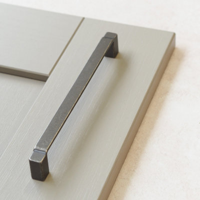 192mm Antique Iron Square D Handle | DIY at B&Q