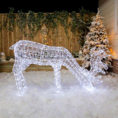 1M Soft Acrylic Light Up Christmas Reindeer Grazing Stag with 380 White ...