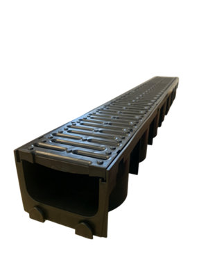 1mtr Long Pavement Drain Black