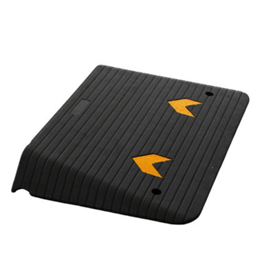 1Pc Rubber Kerb Ramp Yellow Arrow Signs Alert H 10.2cm
