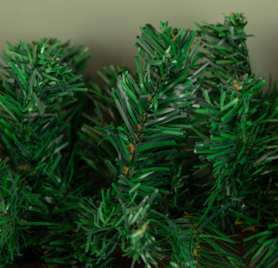 2.7m x 20cm Plain Green Christmas Garland with 260 Tips