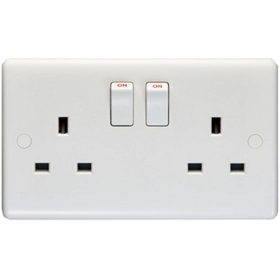 2 Gang Single Pole 13A Switched UK Plug Socket - WHITE PLASTIC Wall ...