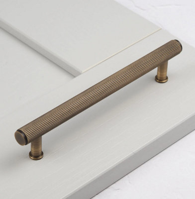 224mm Antique Brass Reeded Handle
