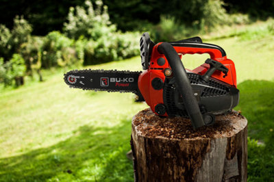 Lightweight chainsaw store