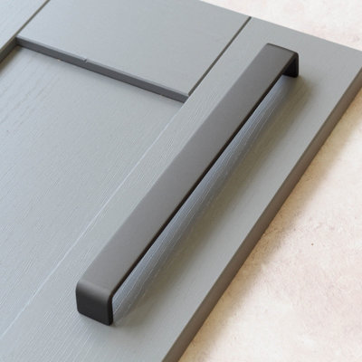 288mm Titanium D Cabinet Handle | DIY at B&Q