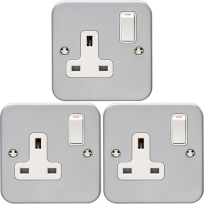 3 PACK 1 Gang Single 13A Switched UK Plug Socket HEAVY DUTY METAL CLAD ...