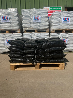 30 Filled black polyproplene sandbags