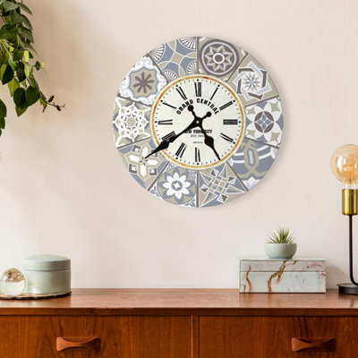 30cm x 30cm Limestone Spanish Clock