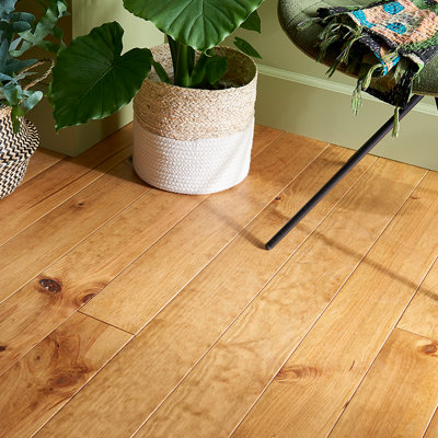 Flooring DIY at B Q