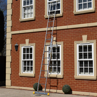 4.26m Trade Master Pro 2 Section Extension Ladder | DIY at B&Q