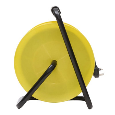 4 Socket Yellow Coated Indoor and outdoor Cable reel 25m