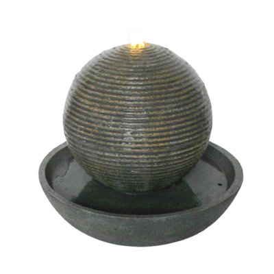 40CM RIBBED SPHERE GREY SOLAR POWERED WATER FEATURE WITH COVER