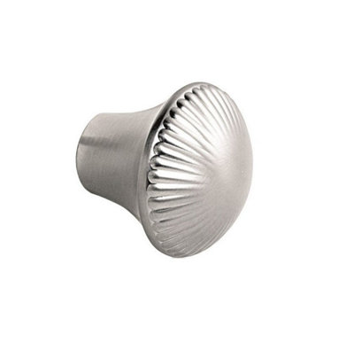 40mm Brushed Nickel Kitchen Cabinet Scalloped Detail Small Round Knob ...