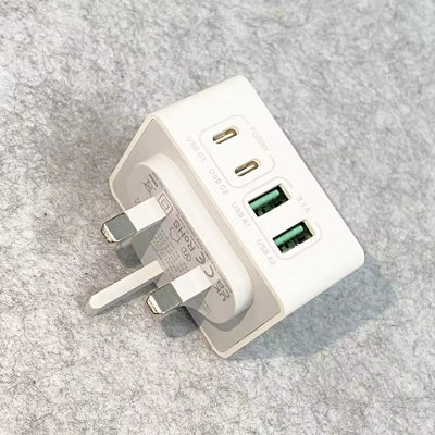 40W UK Plug 4-Port USB-C and USB-A Fast Wall Charger