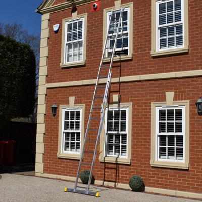 5.12m Trade Master Pro 2 Section Extension Ladder | £144.99 at B&Q