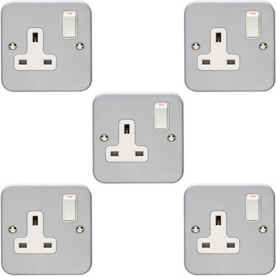 5 PACK 1 Gang Single 13A Switched UK Plug Socket HEAVY DUTY METAL CLAD ...