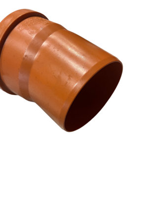 5x Underground Drainage 15 deg single socket bends 110mm