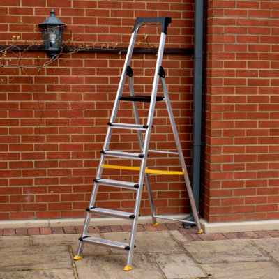 6 Step Trade Master Pro Platform Step Ladders | DIY at B&Q