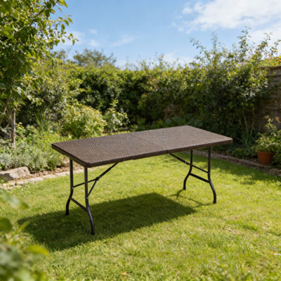 6ft Brown Folding Rattan Effect Tabletop Plastic Camping Table Trestle ...