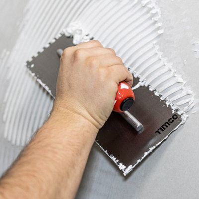 6mm Adhesive Trowel - Square Notch | DIY at B&Q